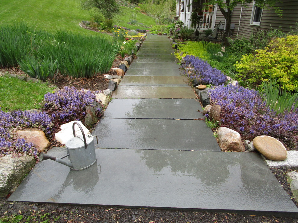 Walkway with Blue Stone, work done by Gryasbridge ,Brookfield Ct ...