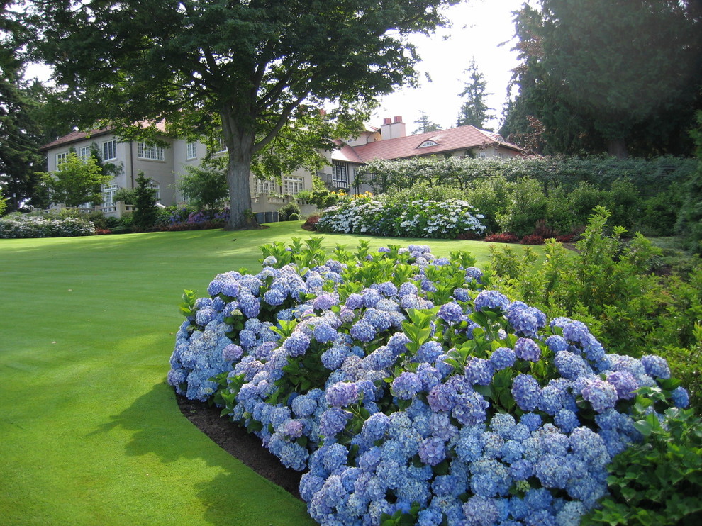Washington State Residence - Traditional - Landscape - Seattle - by MTR ...