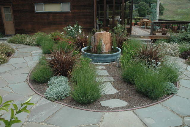 Water feature surround - Garden - San Francisco - by Equinox Landscape ...