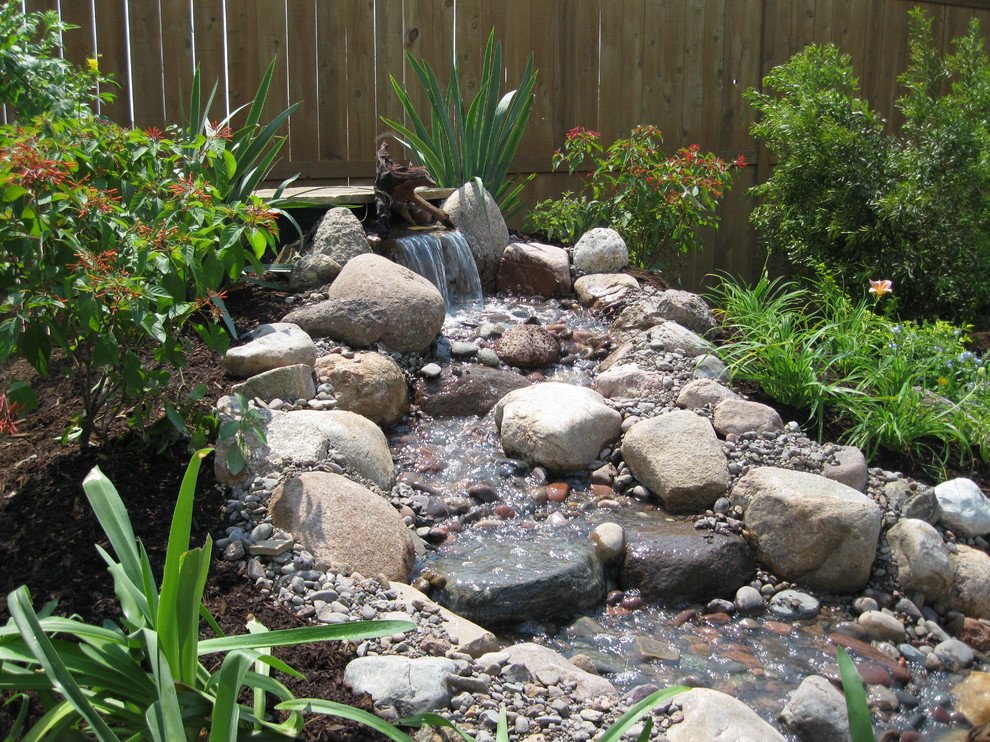 Water Features - Contemporary - Landscape - Houston - by Bushmaster ...