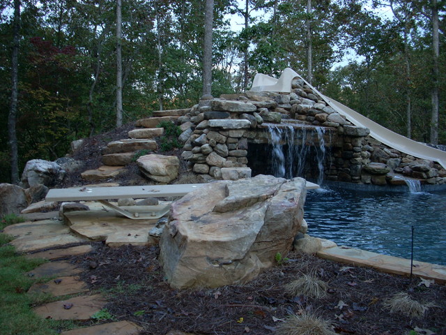 Waterslide with cave and diving board - Classique - Jardin - Atlanta ...