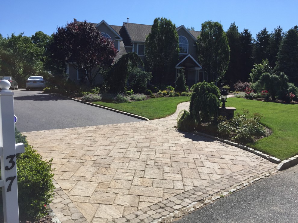 Welcoming Court - Craftsman - Landscape - New York - by GARY DUFF ...