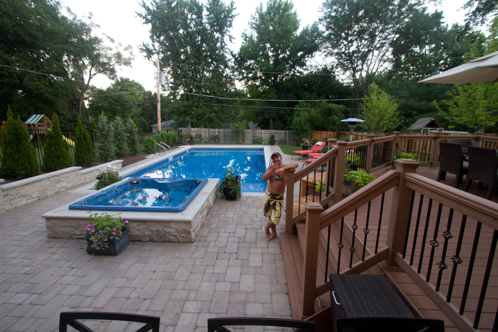 Wheaton Pool, Spa, Pergola and Landscape - Classique - Jardin - Chicago ...