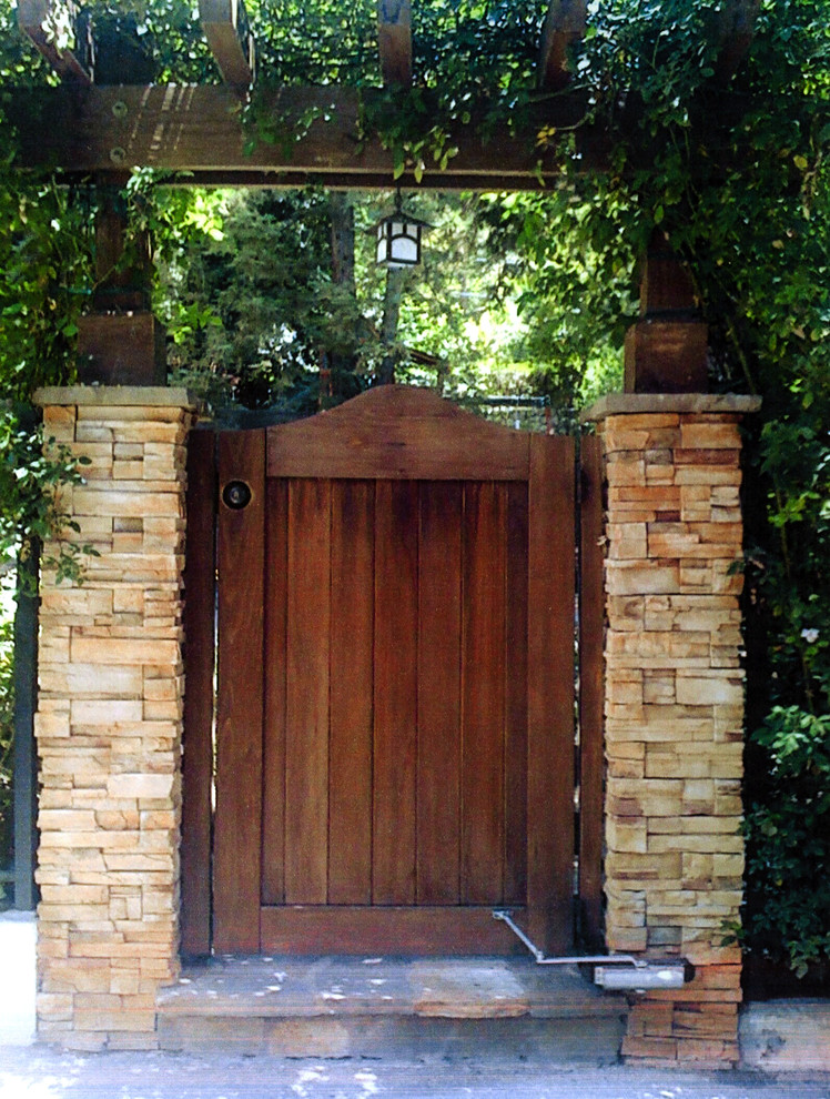 Wood entry gate - Rustic - Landscape - Los Angeles - by S. Brackett Inc ...