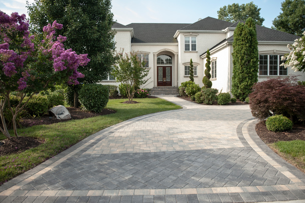 Wyndham Destination Driveway Glen Allen - Contemporary - Landscape ...