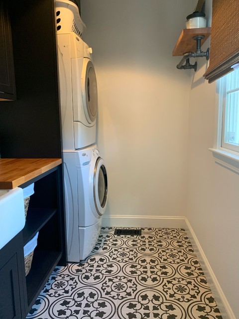 A Modern, Encaustic Tiled Laundry Room - Classique Chic - Buanderie ...