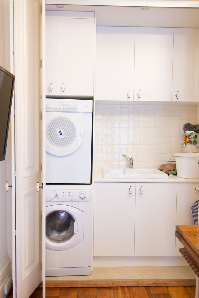 Albert Park - Kitchen, Euro Laundry, Bathroom, Sauna, Robes and Buffet ...