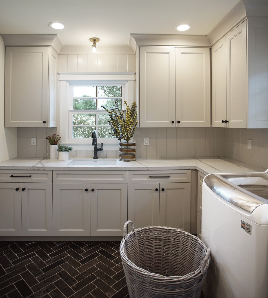 Casual Cottage Style - Laundry Room www.hryanstudio.com - Transitional ...