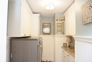 Efficient Laundry Room in Elgin - Traditional - Utility Room - Chicago ...
