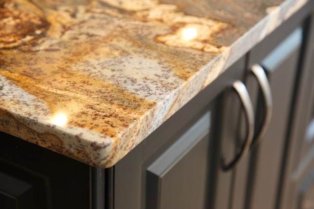 Granite Laundry Room - Moderne - Buanderie - Toronto - par Progressive ...