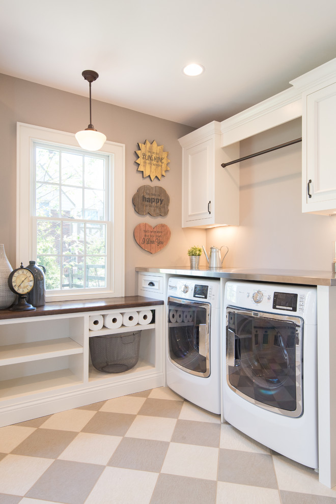 Meridian Project: Mudroom, Laundry, Screen Porch Addition - Traditional ...