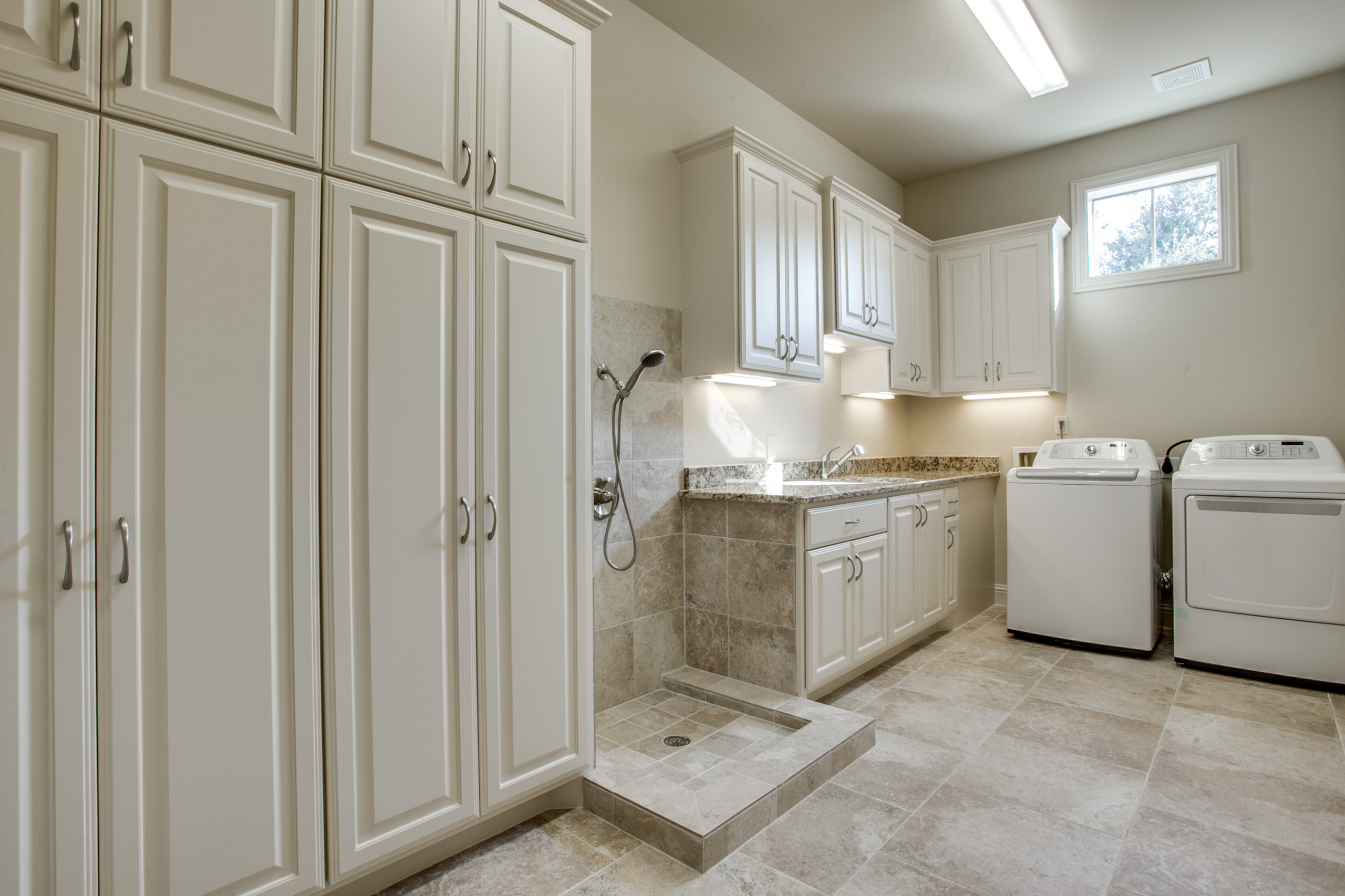Laundry Room Tuscan Decorating Ideas 75 Mediterranean Laundry Room