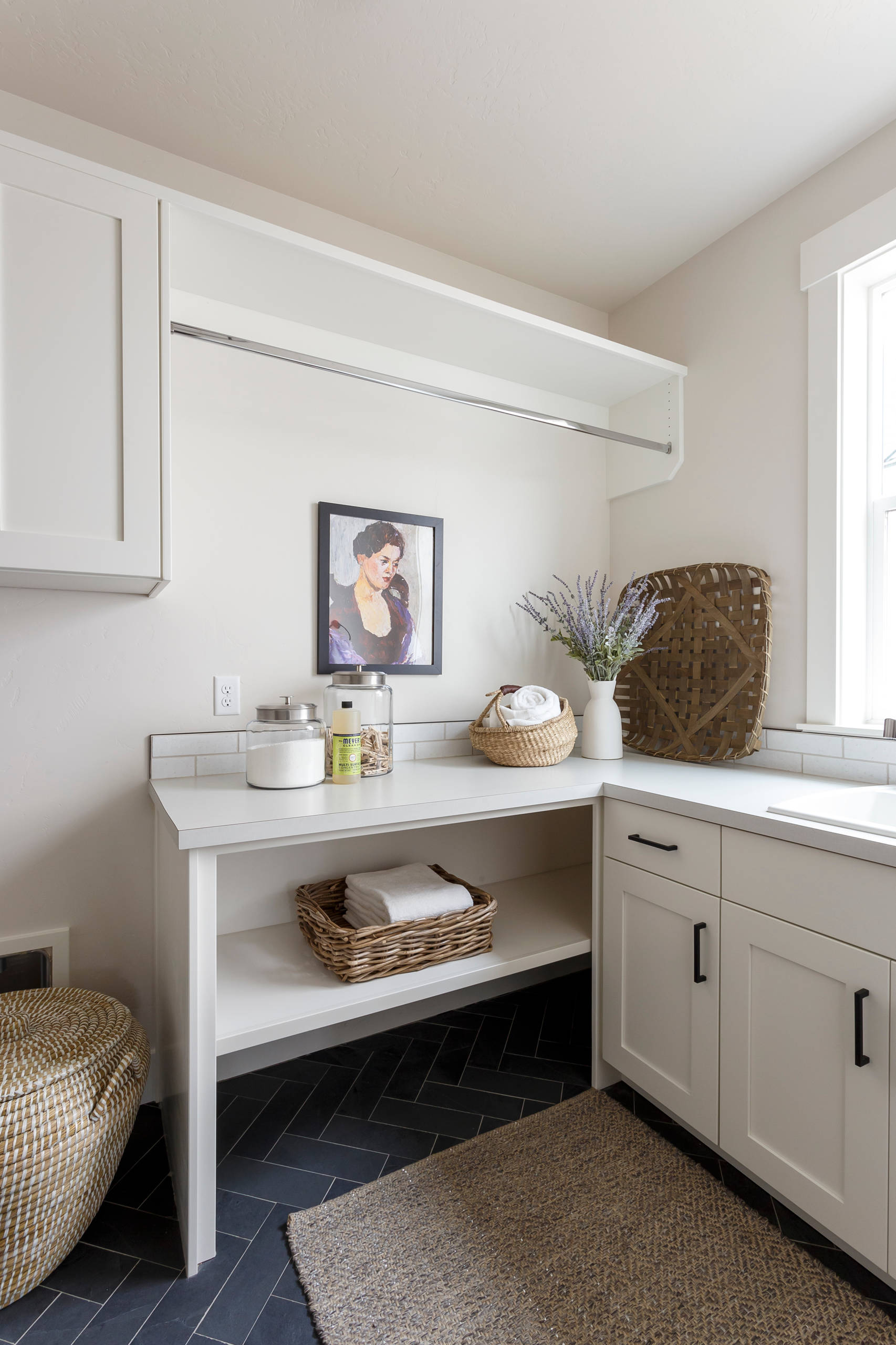 Putting in a Laundry Chute? Here's All You Need to Know | Houzz NZ