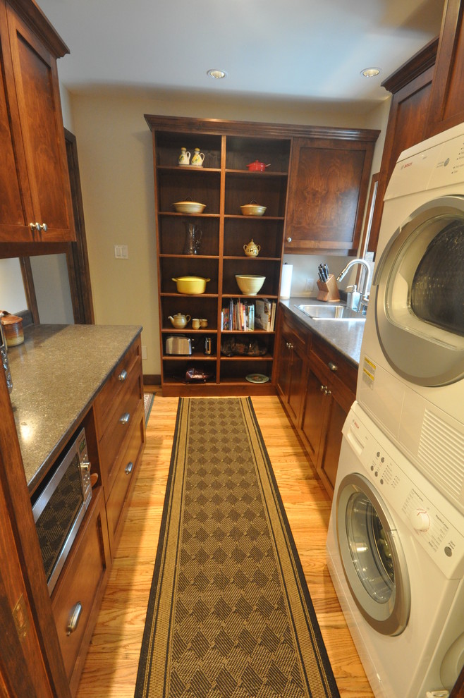 Traditional Laundry Room - Traditional - Laundry Room - Vancouver | Houzz