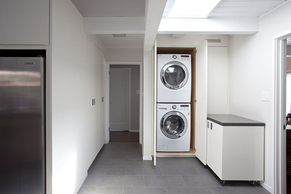 Utility space, laundry open (photo 2 of 2) - Midcentury - Laundry Room ...