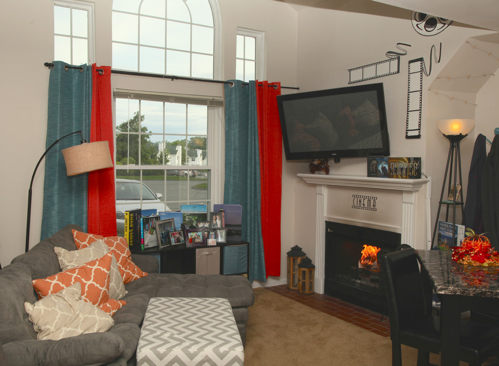 11ft tall vaulted ceiling in modern apartment - Traditional - Living ...