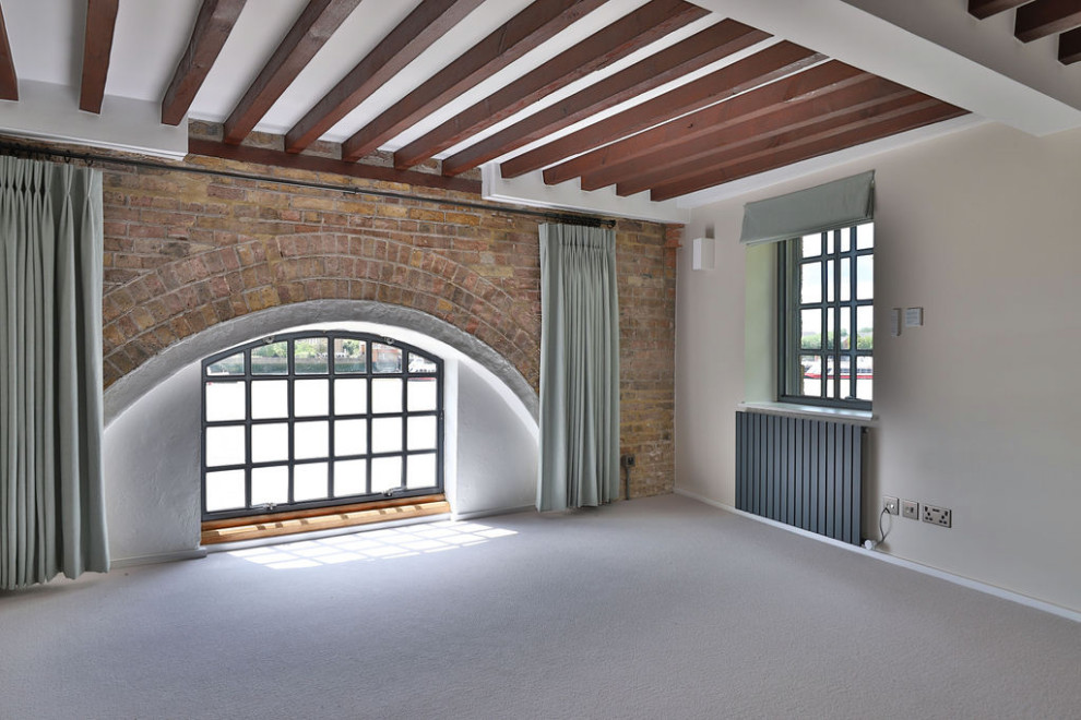 2 bedroom flat renovation in a converted river-side Wapping warehouse ...