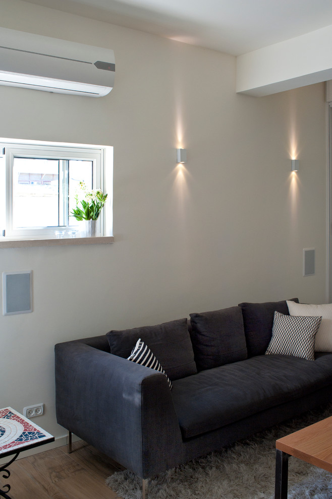 37 Square Feet - Traditional - Living Room - Tel Aviv - by Neta li Noy ...