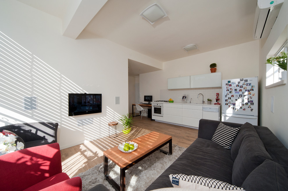 37 Square Feet - Traditional - Living Room - Tel Aviv - by Neta li Noy ...