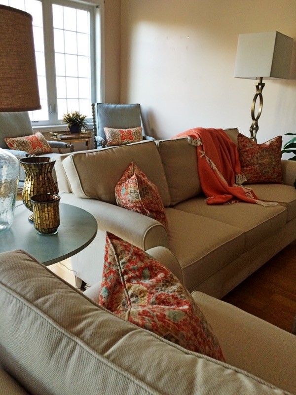 A Complimentary match made in heaven - Transitional - Living Room ...