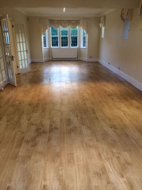 Amtico Golden Oak - Modern - Living Room - London - by Russdales ...