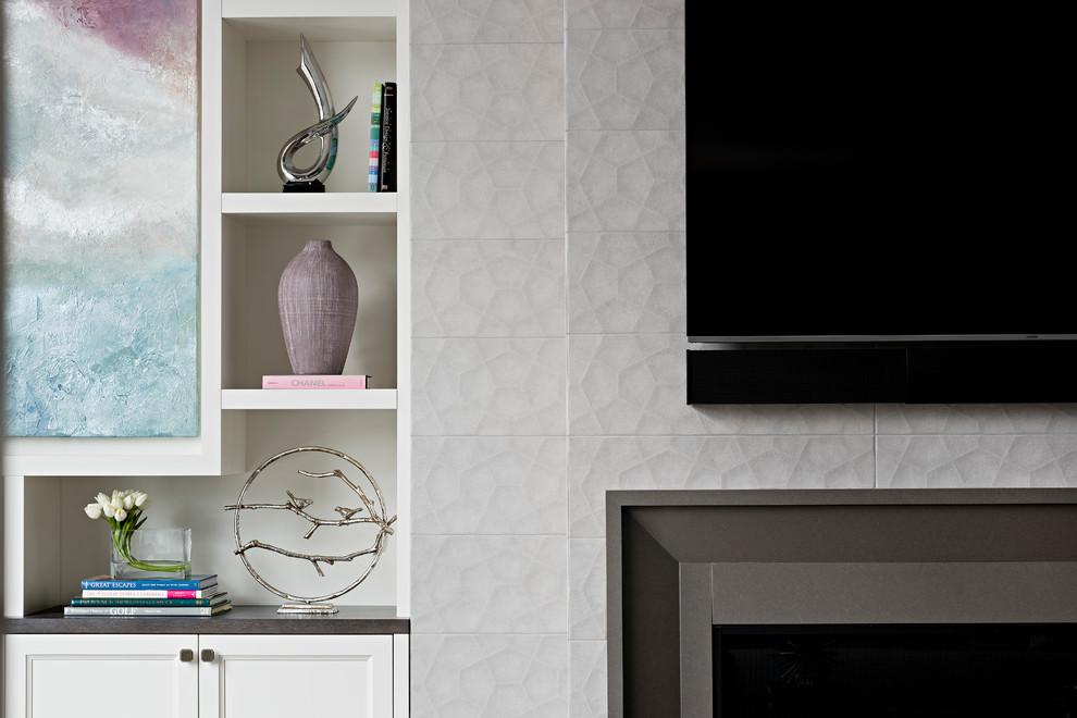 Appleby Place - Traditional - Living Room - Toronto - by Pizzale Design ...