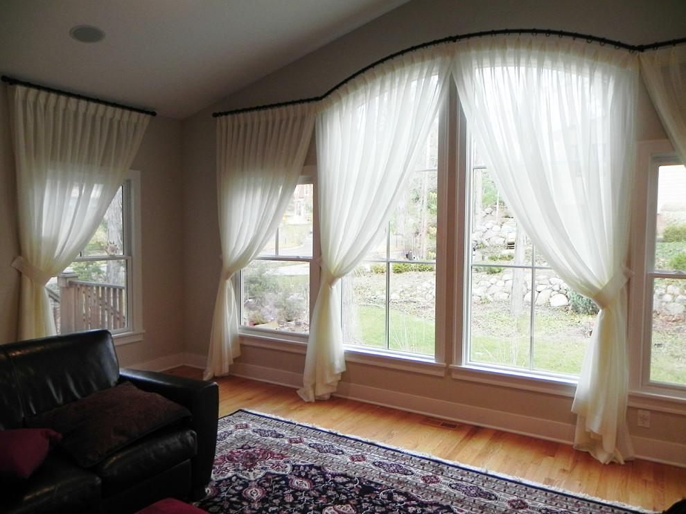 Arched windows - Traditional - Living Room - Detroit - by Susan's ...