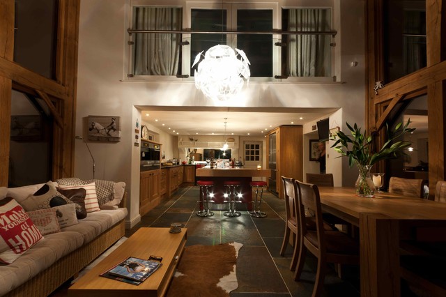 Architectural Aluminium Conservatory & Frameless Glass Balcony - Salon ...