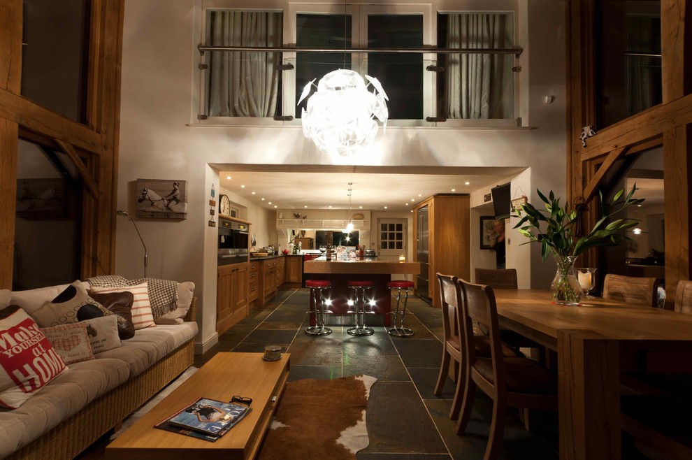 Architectural Aluminium Conservatory & Frameless Glass Balcony - Salon ...