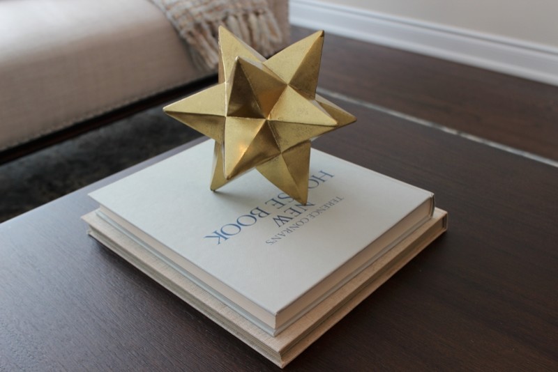 Berryman Living Room Interior Design & Decorate - Traditional - Living ...