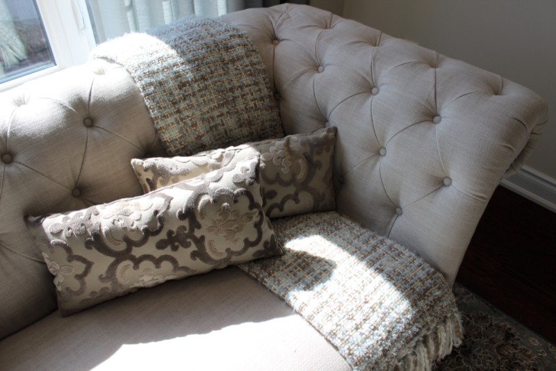 Berryman Living Room Interior Design & Decorate - Traditional - Living ...