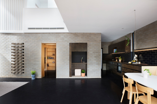 Blinco St. Residence ft. Austral Bricks Indulgence in Muscatel ...