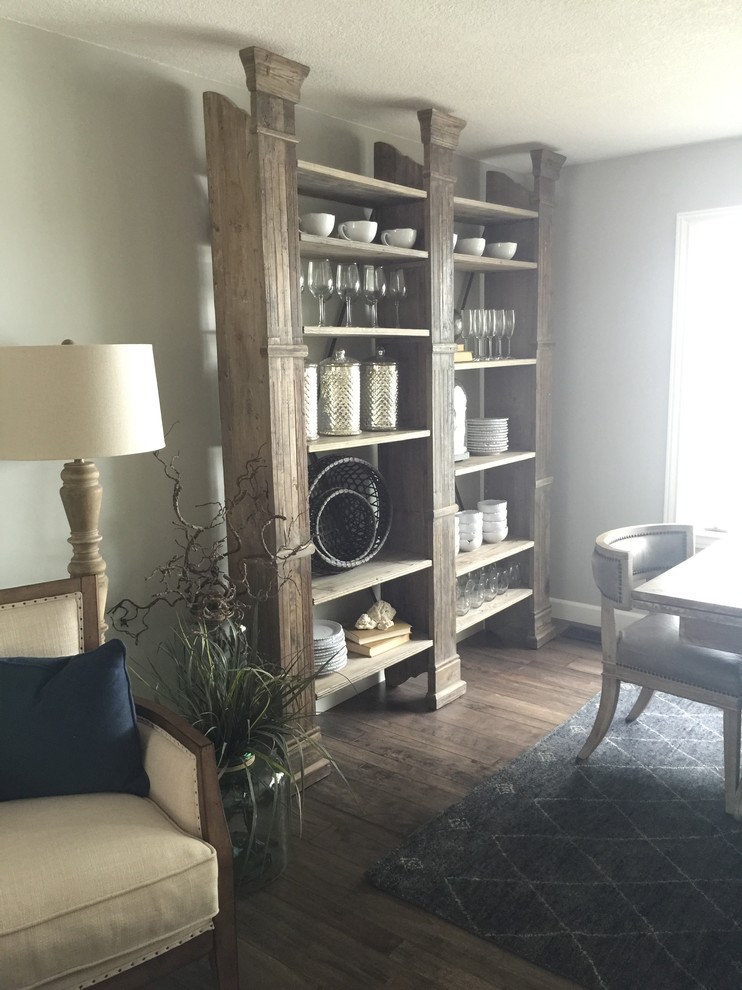 Blue, White, & Reclaimed Living - Montagne - Salon - Autres périmètres ...