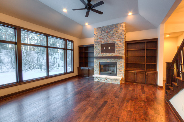 Boncher Residence - Classique - Salon - Milwaukee - par Rautmann Custom ...