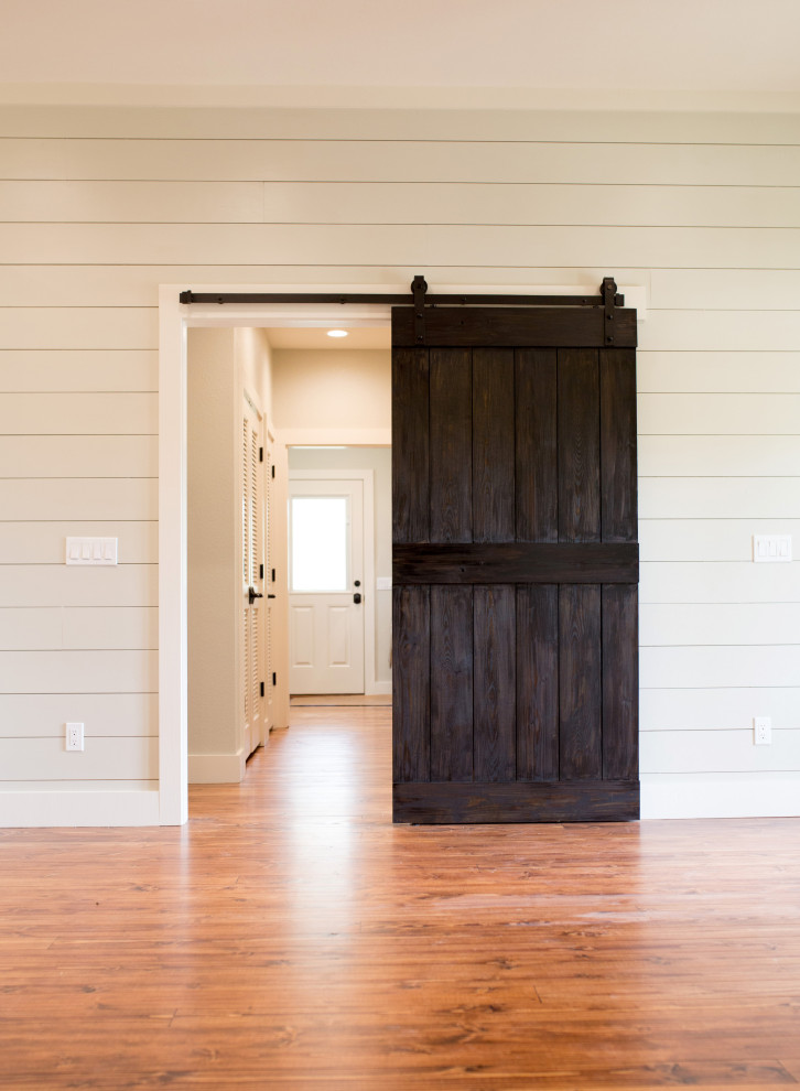 Burton - Country Gables - Farmhouse - Living Room - Austin - by Round ...