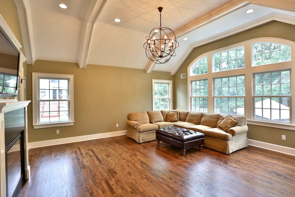 Coffered Living Room Ceiling Ceiling with Custom Trim - Classique - Salon - New York - par ...