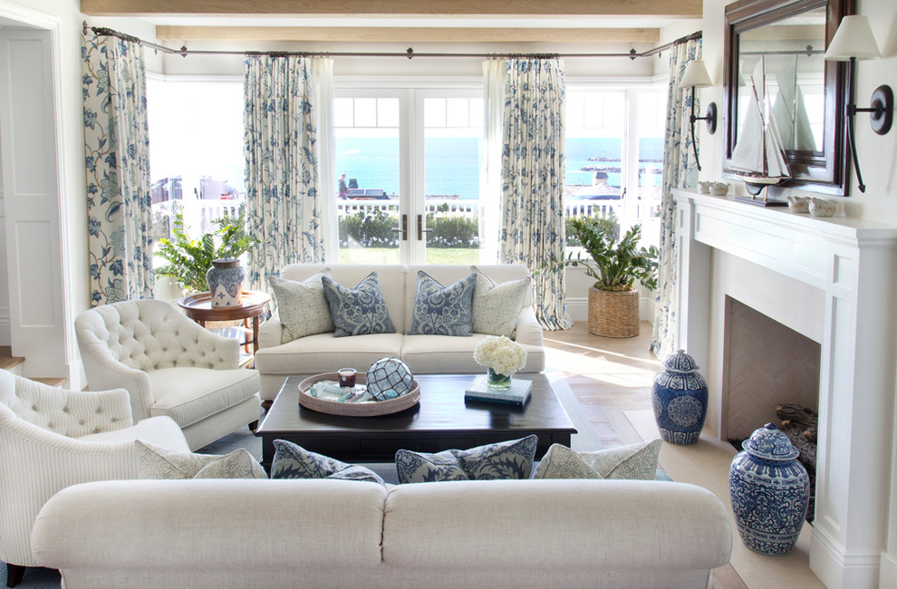 Cozy Coastal Beach House - Bord de Mer - Salon - Orange County - par ...