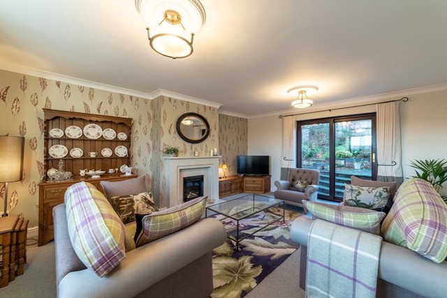 David & Kathryn Darley Abbey Project - After Photo - Moderne - Salon ...