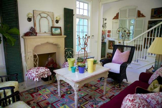 Houzz Tour: Color Brings Endless Summer to a Santa Monica Home