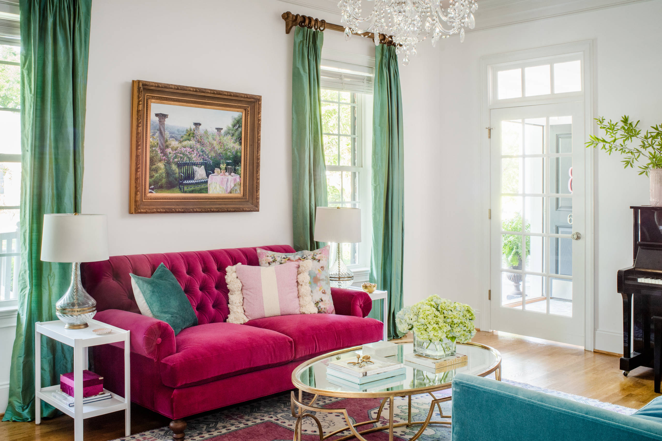 Fuchsia Sofa Living Room | Baci Living Room