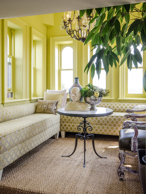 English Manor Industrial Condo - Classique - Salon - Toronto - par Glam ...