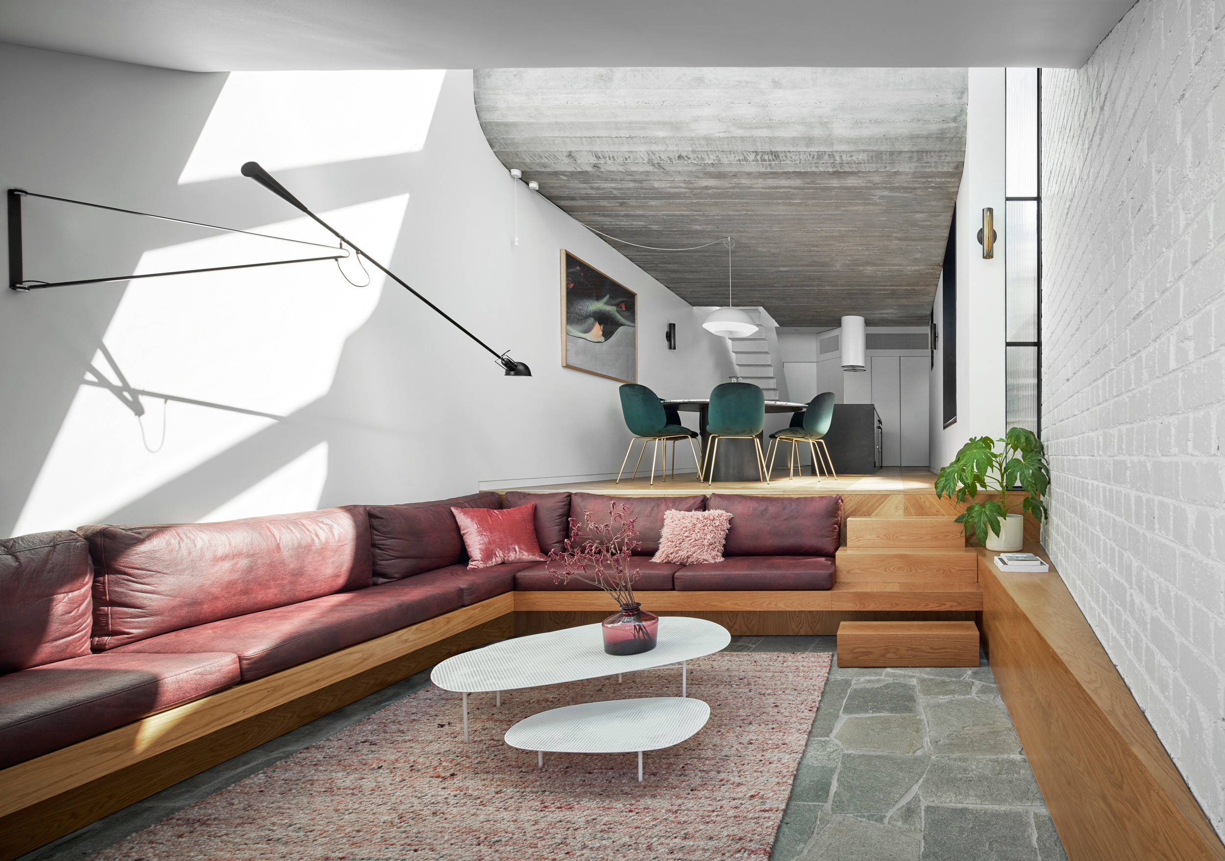 An Upside-Down Solution for a Skinny, Rundown Terrace | Houzz NZ