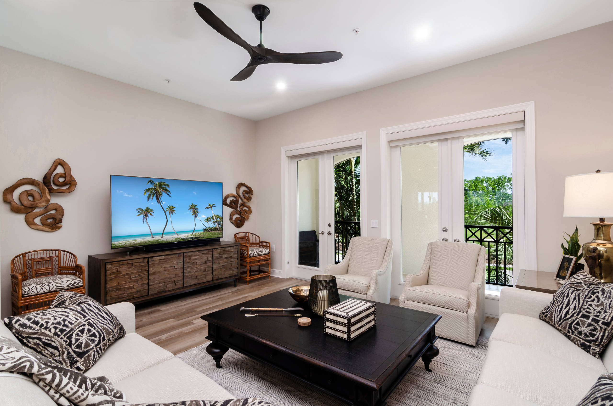 florida-condo-pleats-interior-design-img~97c12e1d0cc6f7ac_14-7244-1 ...