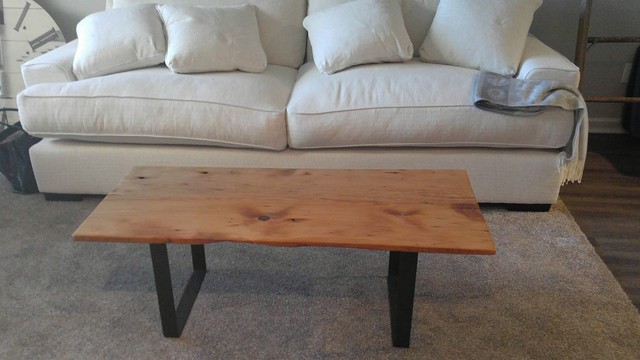 Functional Tables and Desks - Montagne - Salon - Atlanta - par Marked ...