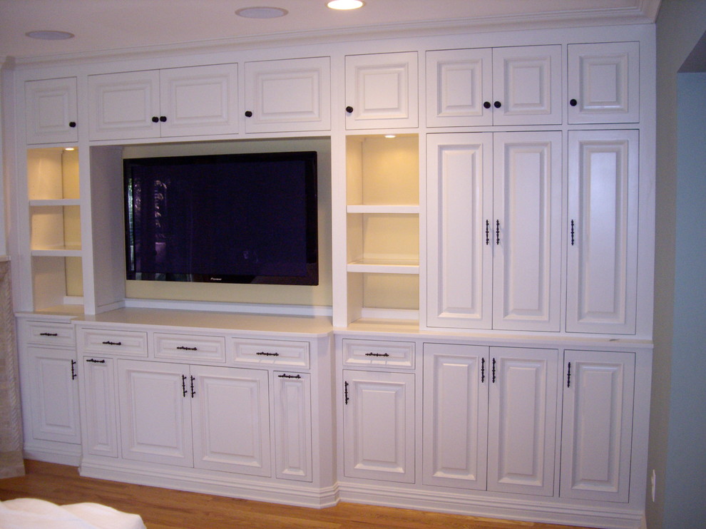 Hancock Park Built-in TV Cabinet - Traditional - Living Room - Los ...