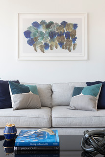 Hell's Kitchen Bachelor Pad - Modern - Living Room - New York - by Lea ...