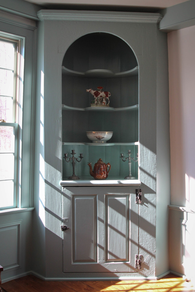 Hiilhouse circa 1765 - Traditional - Living Room - Bridgeport - by ...