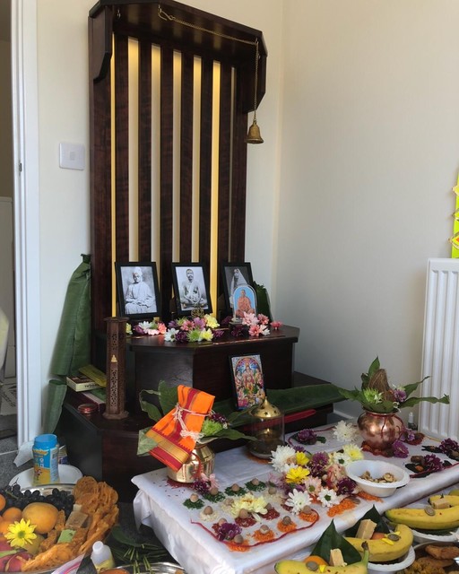 Hindu Temple/Shrine - Modern - Wohnbereich - Edinburgh - von UWood ...
