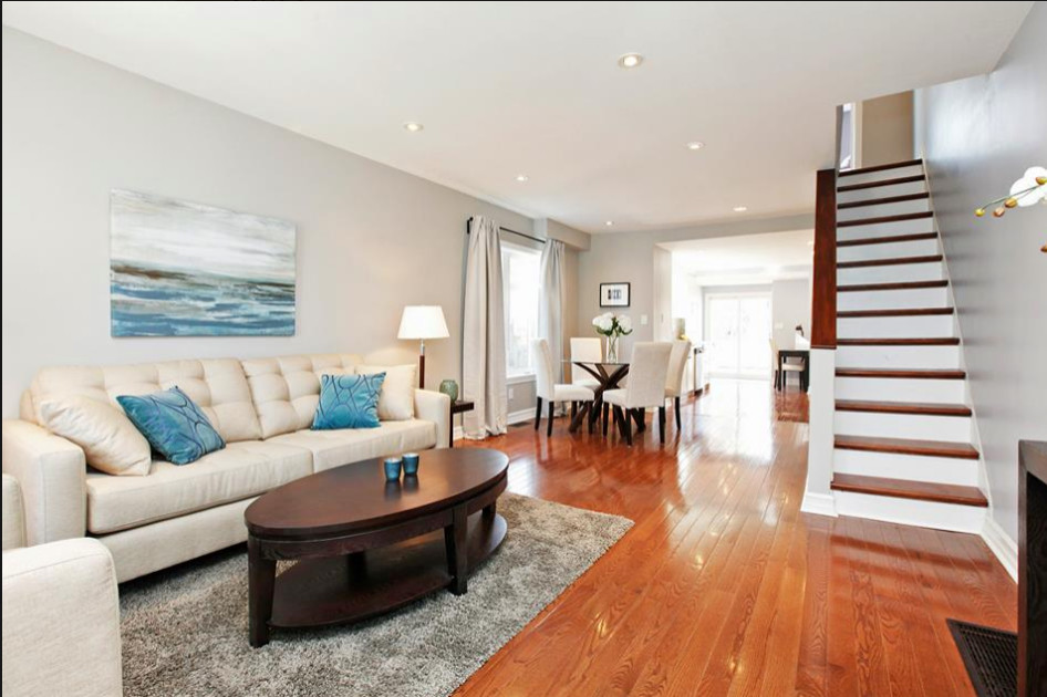 Home renovation - Living Room - Toronto - by Lawson Contracting | Houzz