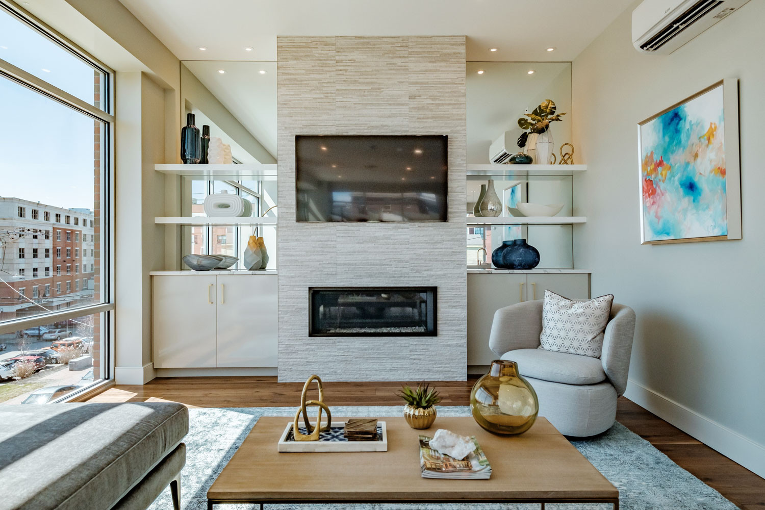 Benjamin Moore Moonshine Living Room